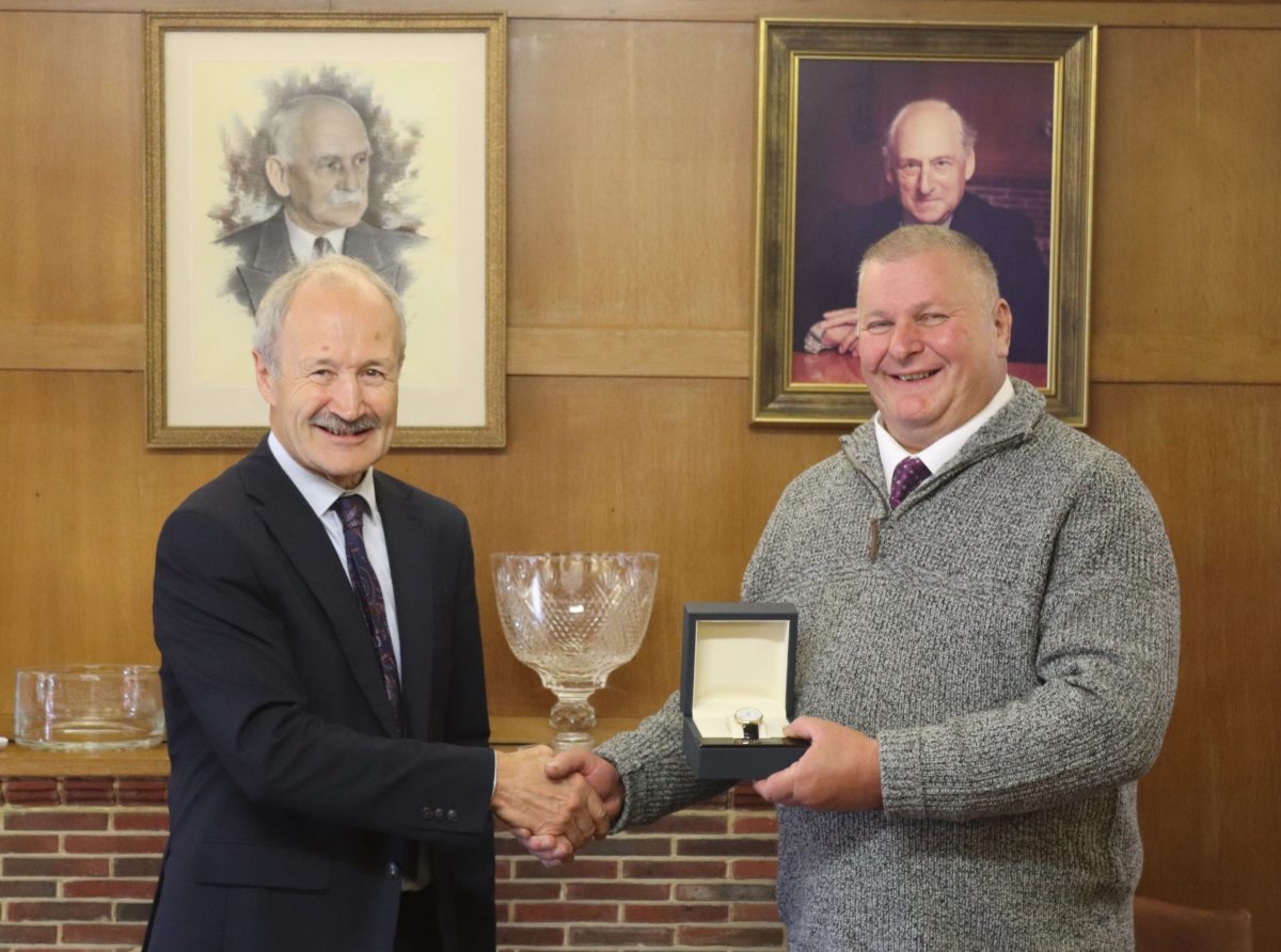 Chris Chapman - Ernest Doe