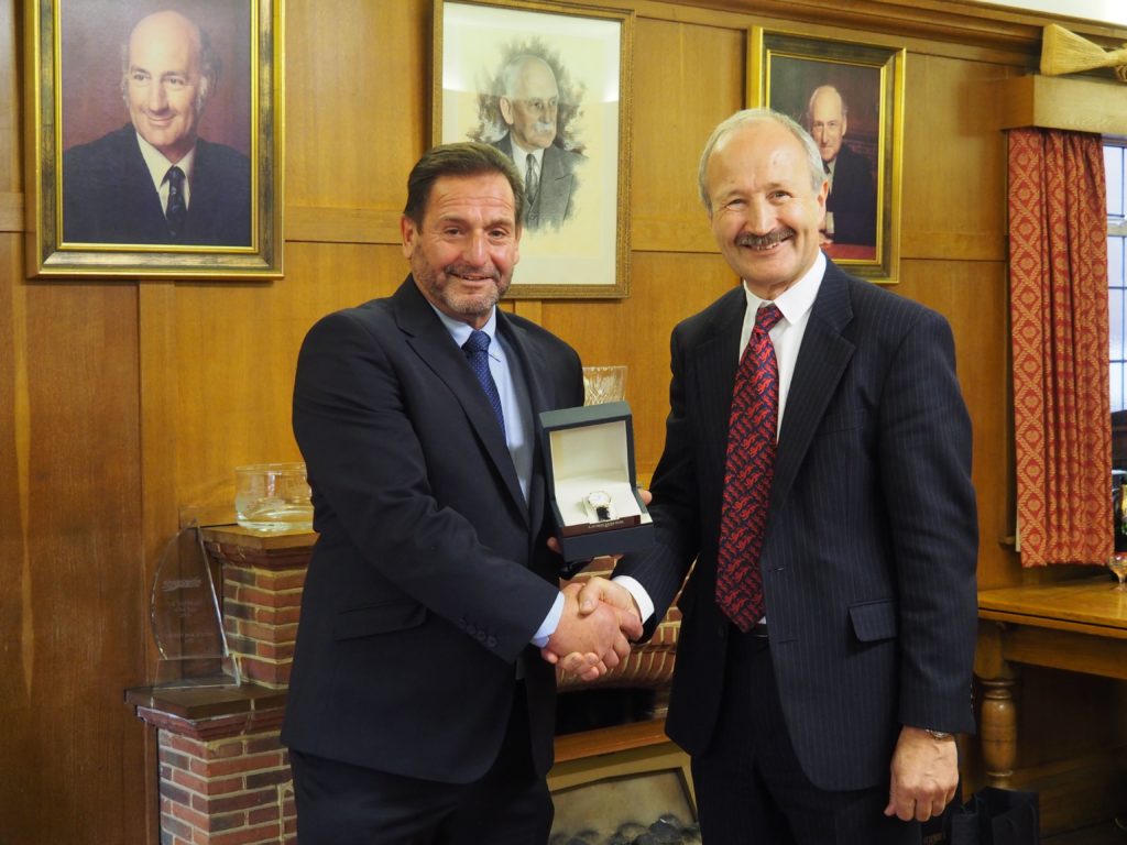 Phil Piggins - Ernest Doe