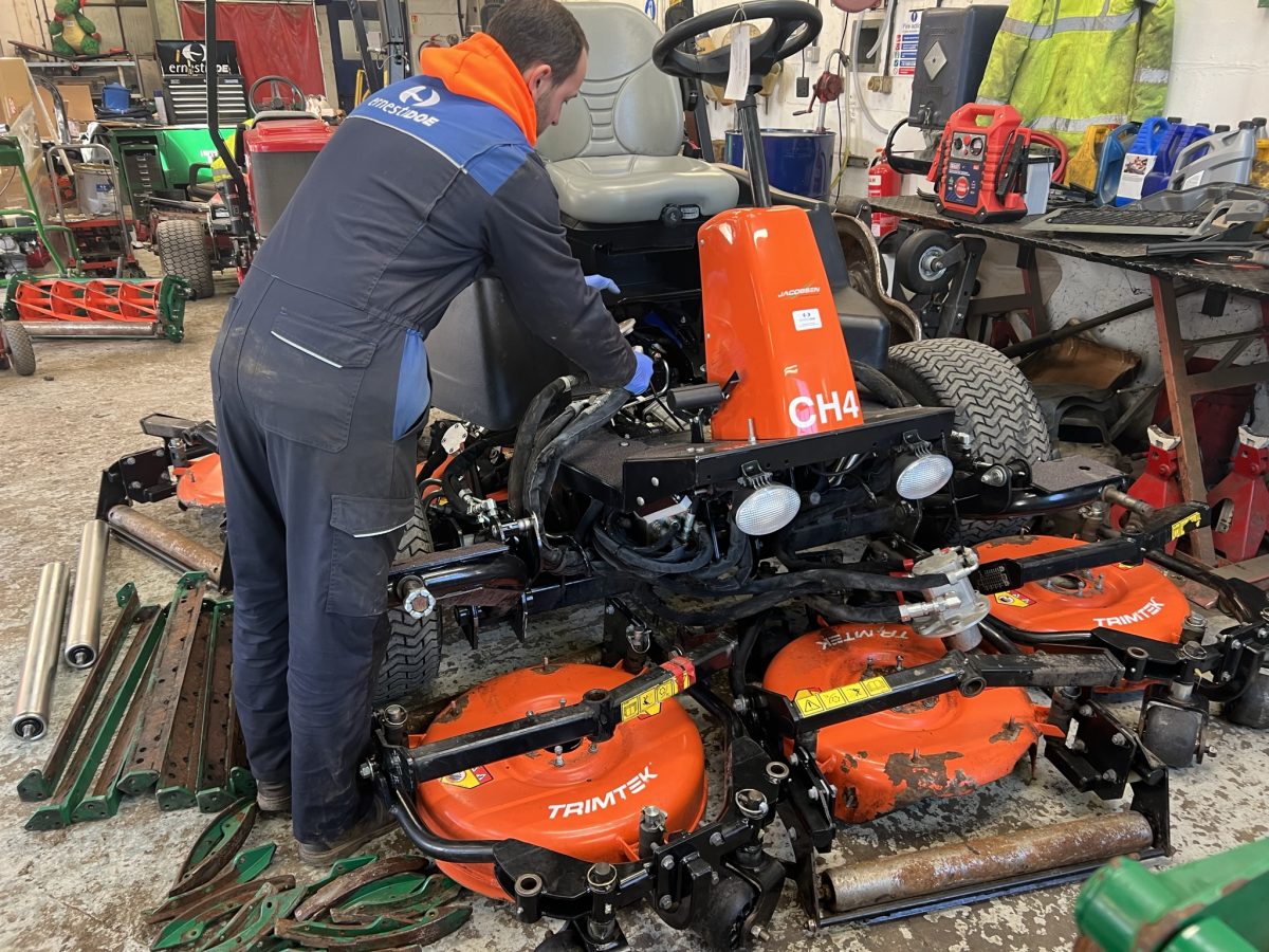 Service - Ernest Doe